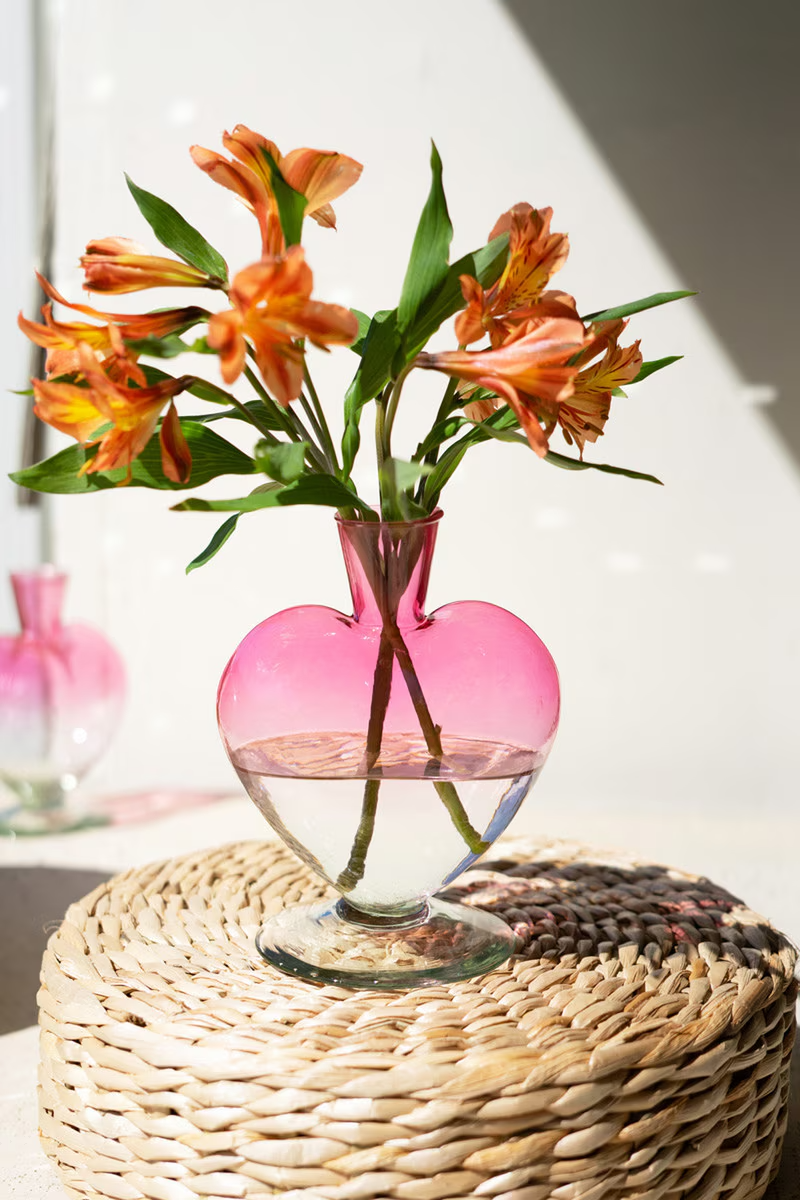 Kalalou Ombre Pink Glass Heart Vases Box/4 – A Colorful Farmhouse