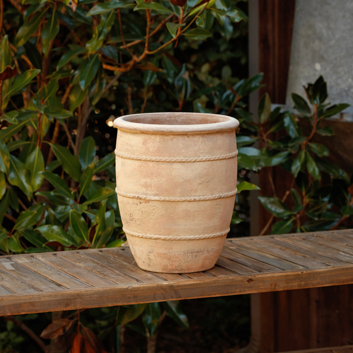 Porch View Home Fresco Villa Pot Small – A Colorful Farmhouse